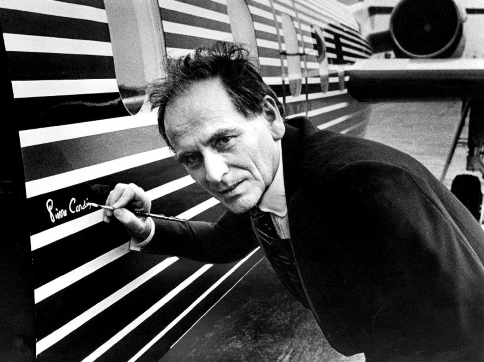 Pierre Cardin: como o estilista franco-italiano marcou a moda e o ...
