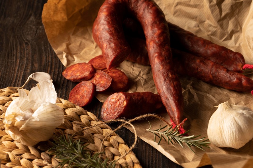 5 receitas com chorizo para extrair o melhor da carne embutida