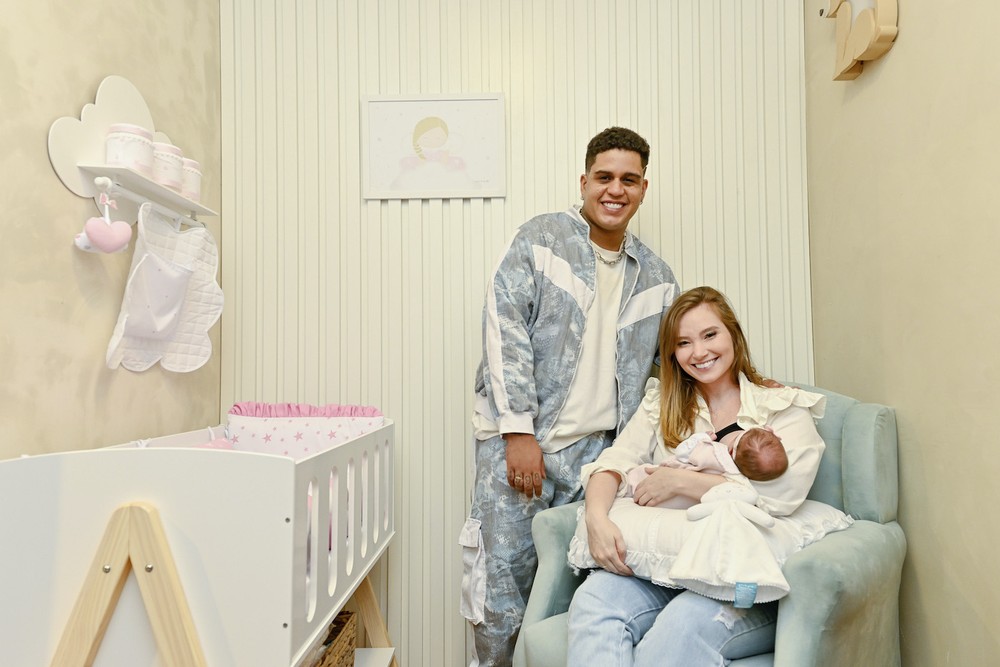 Cantor Gaab mostra detalhes dos delicados quartinhos cor-de-rosa das ...