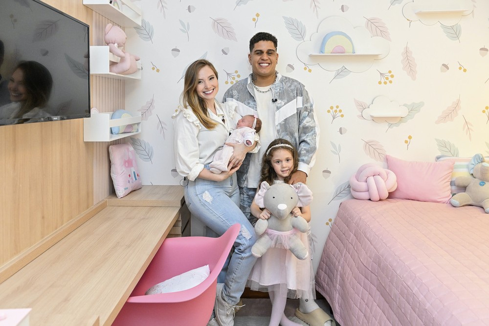 Cantor Gaab mostra detalhes dos delicados quartinhos cor-de-rosa das ...