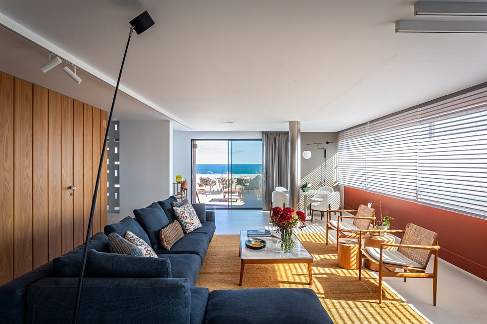 Apartamento de arquiteta em Portugal mistura essência carioca e local