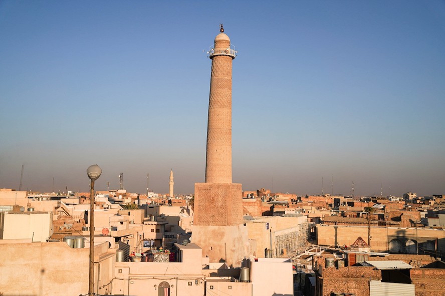 Marcos históricos de Mosul, no Iraque, reabrem após destruição pelo ...