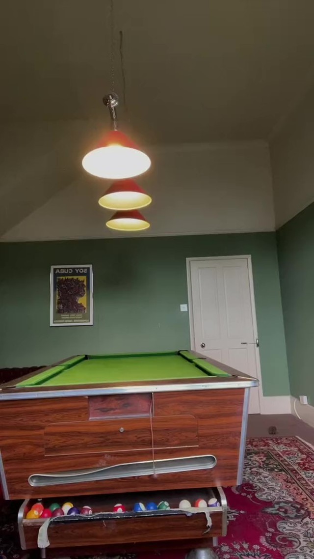 Sam Smith mora em mansão de R$ 74 milhões em Londres; veja jardim e ...