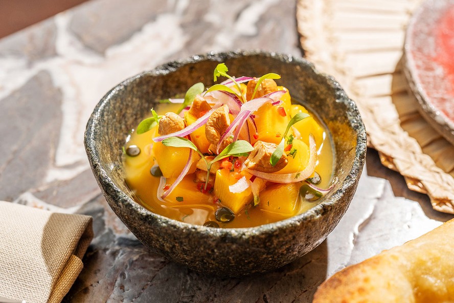 Receita de ceviche vegano de manga é variação inusitada de preparo