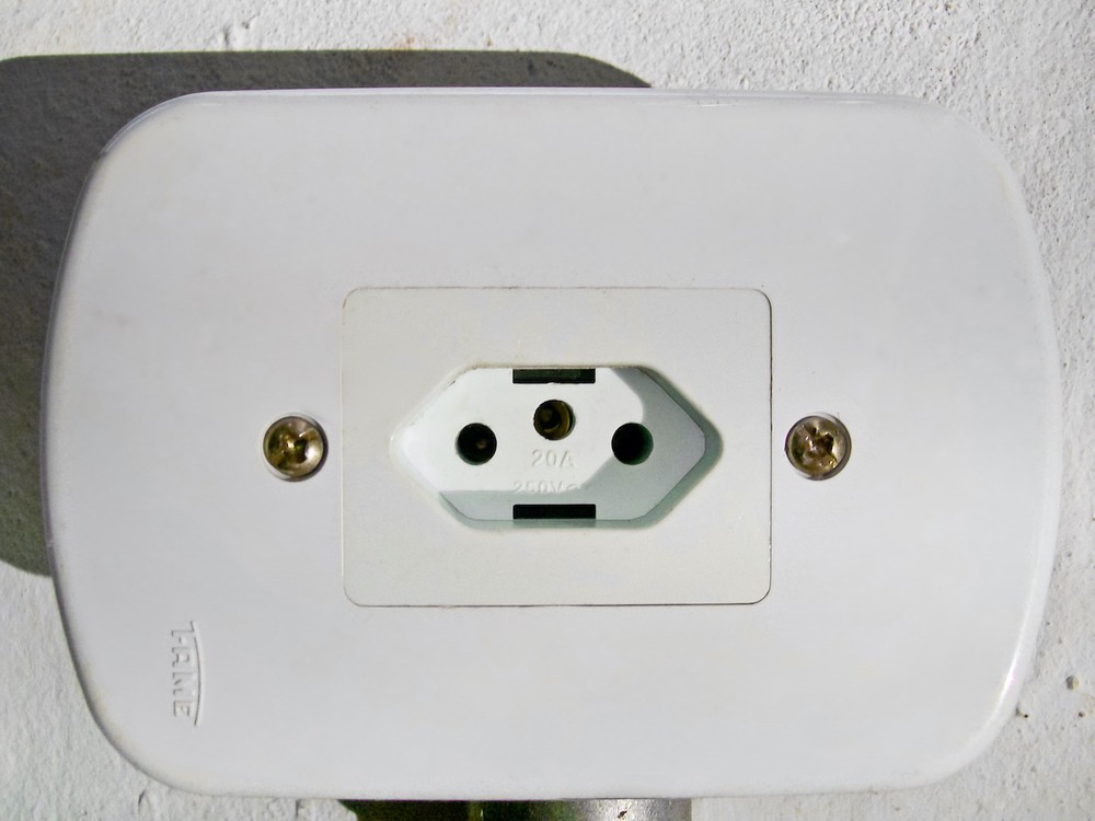 Dicas práticas para escolher tomadas elétricas seguras