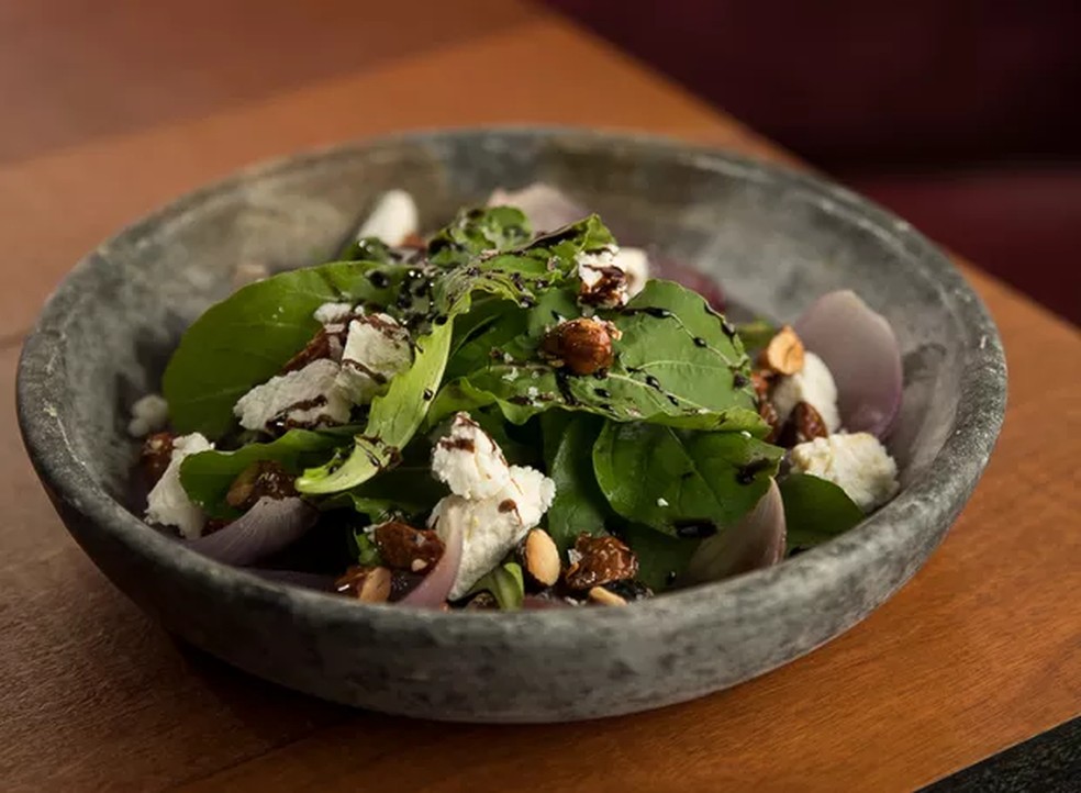 7 receitas vegetarianas com rúcula para preparar na semana ...