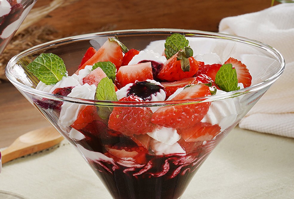 6 doces com açaí para exaltar a brasilidade na cozinha