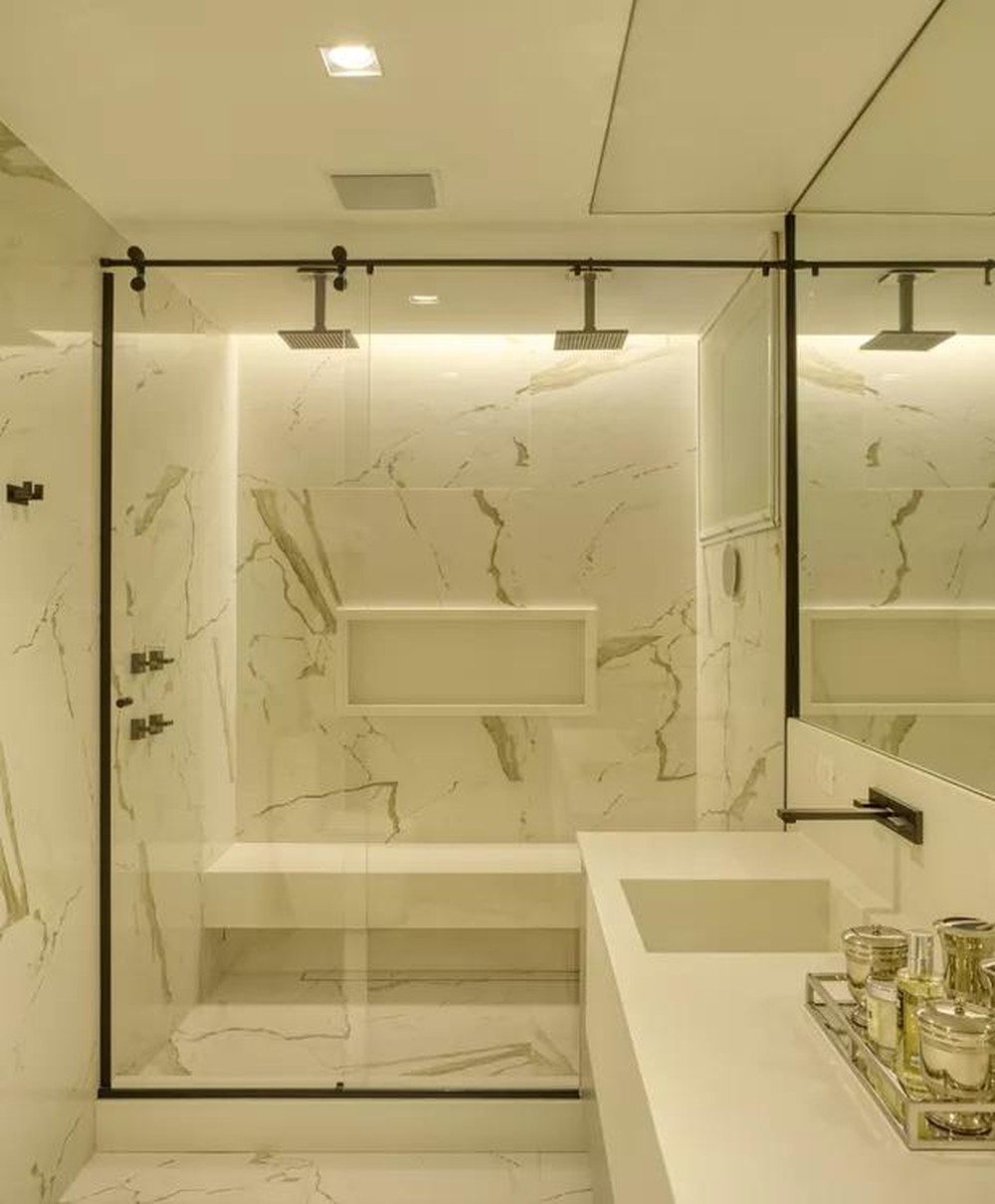 Revestimentos para box de banheiro: 8 tipos para a área do banho