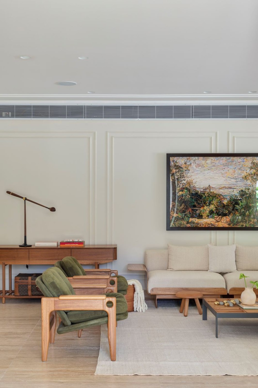 Como decorar a parede atrás do sofá com quadros: 10 projetos para inspirar!