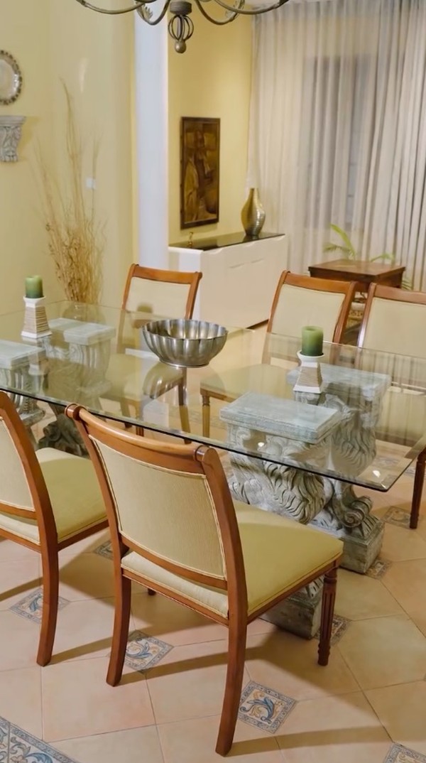 Kelly Key mostra casa da família do marido onde viveu ao chegar em Angola