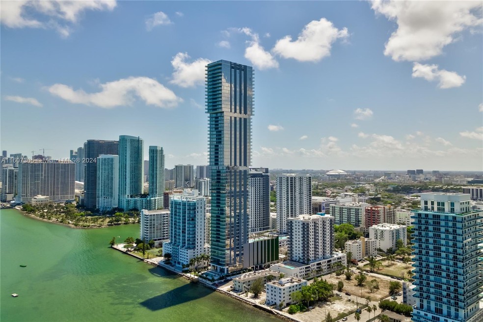 Dubai e Miami: por que famosos estão investindo em imóveis nesses locais?