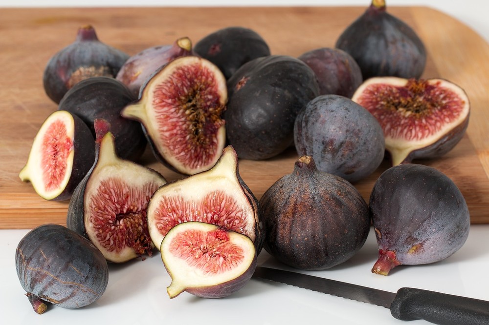 5 frutas com boa disponibilidade para comprar em março