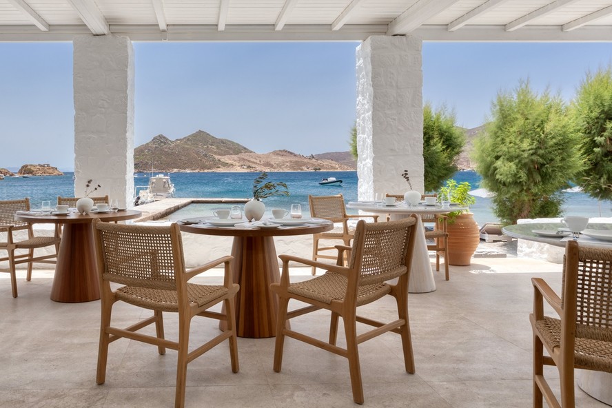 Hotel na Grécia é inspirado em mosteiro medieval na ilha de Patmos
