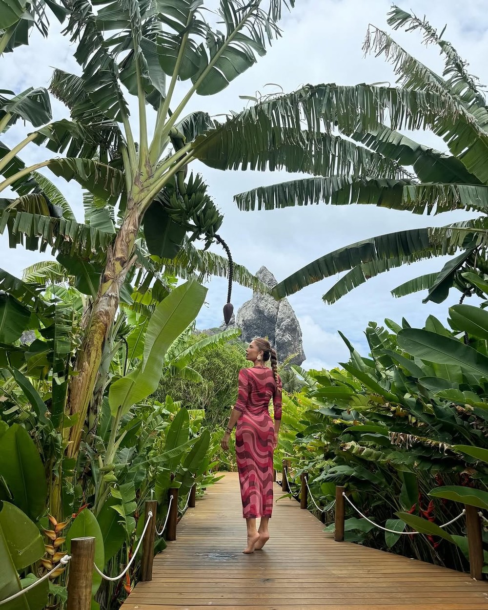 Grazi Massafera abre álbum de fotos em Noronha e mostra hotel onde se ...