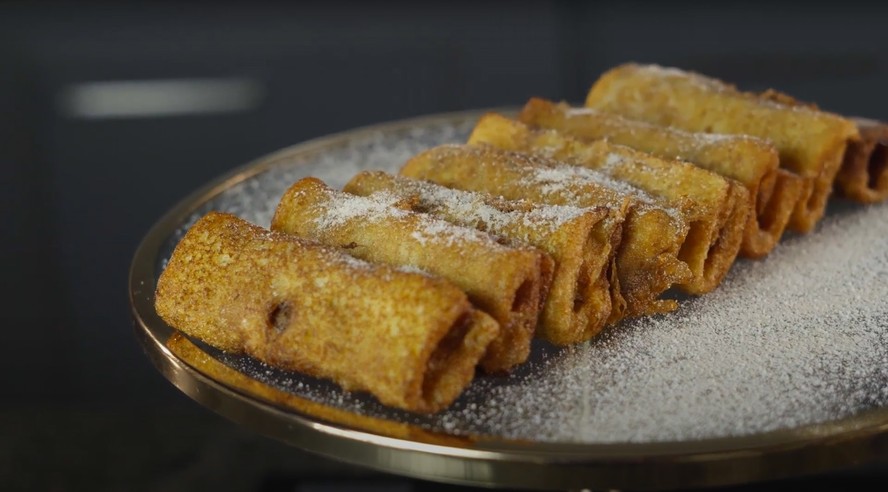 Como fazer rabanada recheada com creme de avelã e cookies