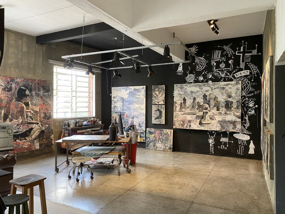 O artista Sandro Akel abre mostra imersiva em seu ateliê paulistano ...