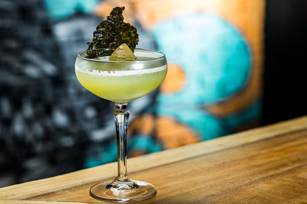 Aprenda a preparar 8 drinques com saquê para consumir em casa ...