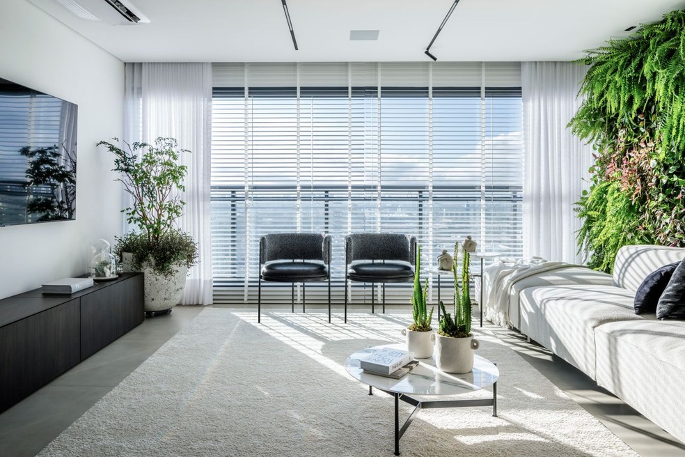 Como combinar persianas e cortinas na mesma janela? Aprenda com dicas ...