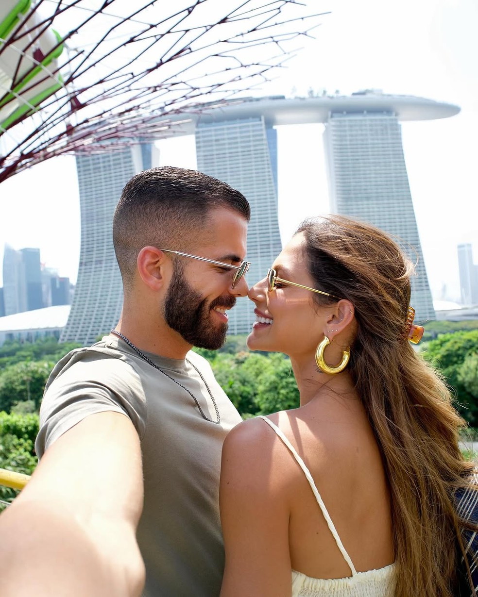 Mari Gonzalez abre álbum de fotos na Singapura e mostra paisagismo ...