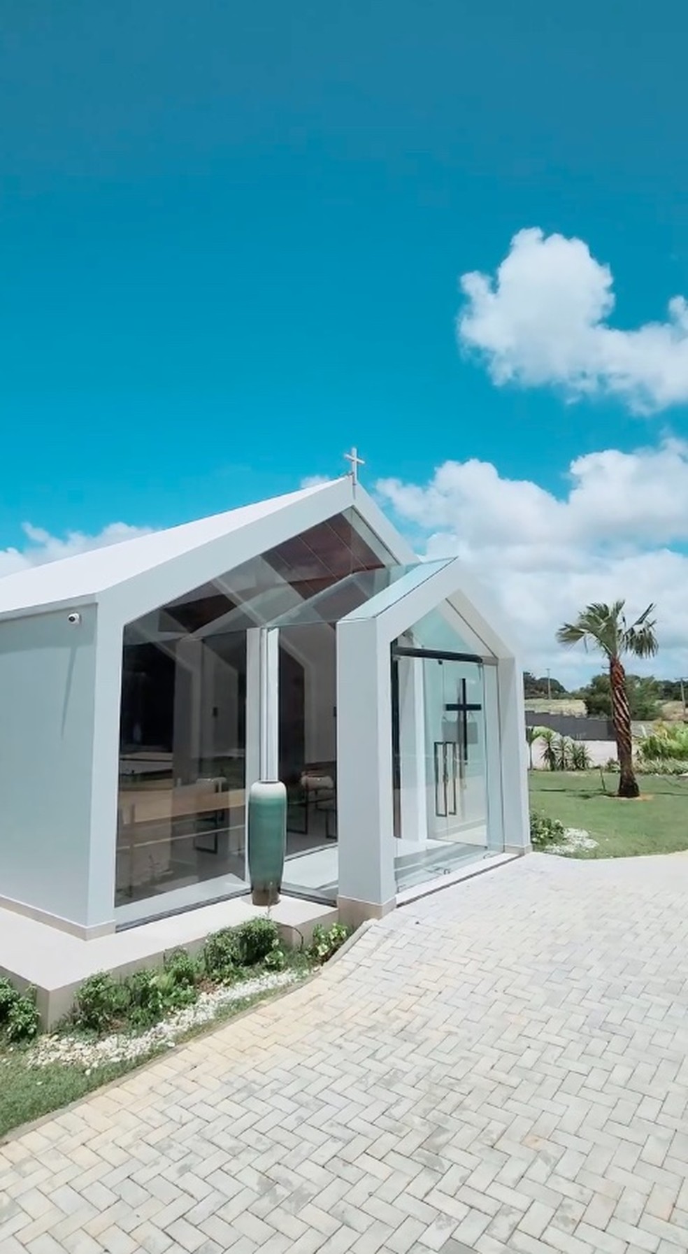 Hulk e Camila Ângelo constroem capela em propriedade na Paraíba com ...