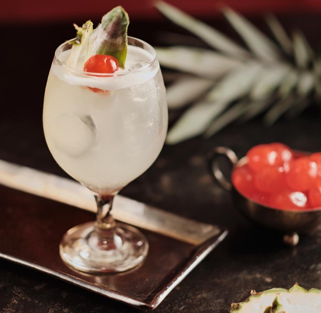 5 receitas de drinques brancos para aproveitar e brindar na virada do ano!