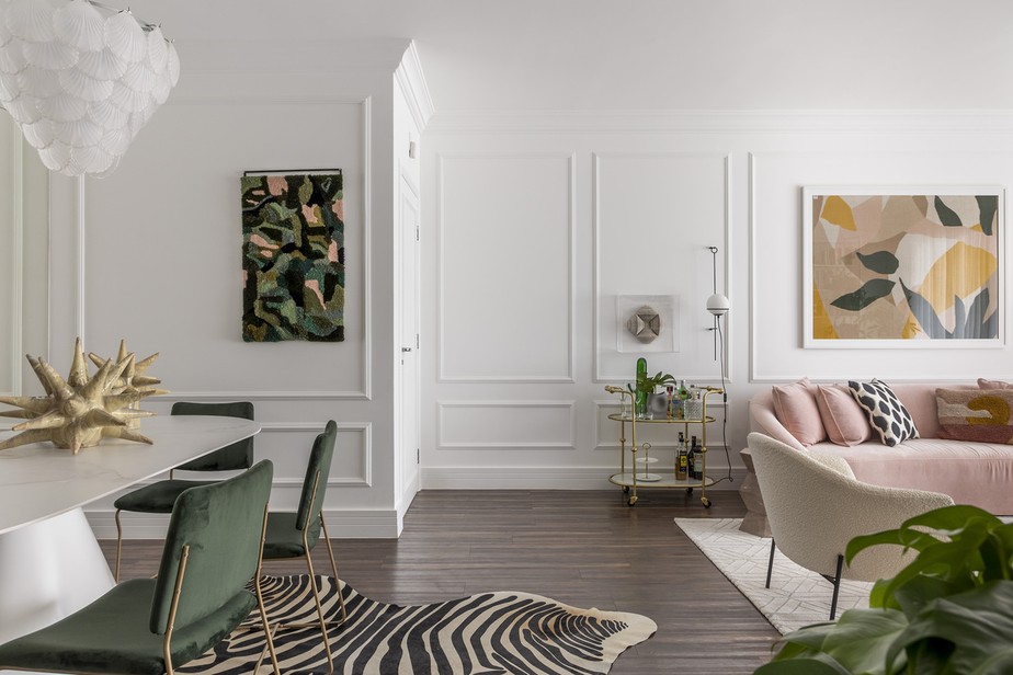 Boiseries e cores trazem elegância e jovialidade para apartamento ...