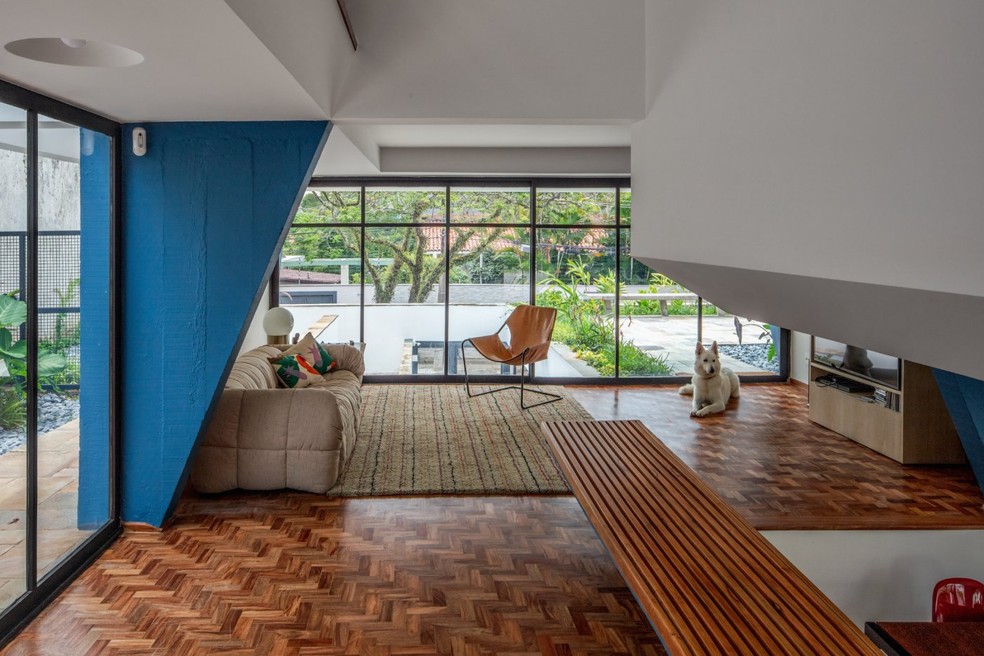 Projeto preserva legado, mas atualiza Casa dos Triângulos, de Vilanova Artigas | Arquitetura ...