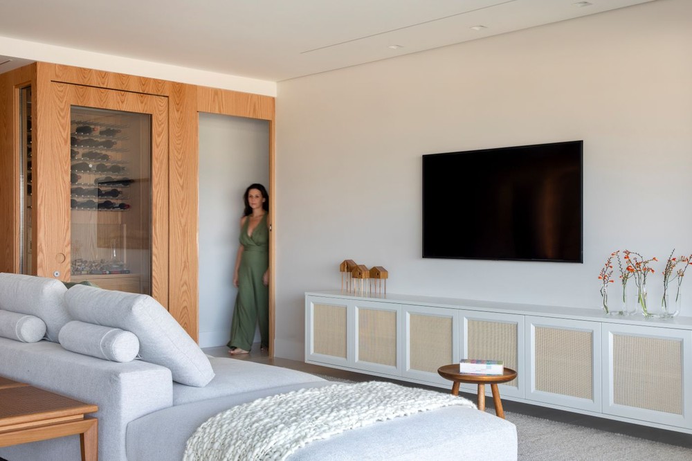 Como decorar rack de sala: dicas e 37 ideias para montar o seu