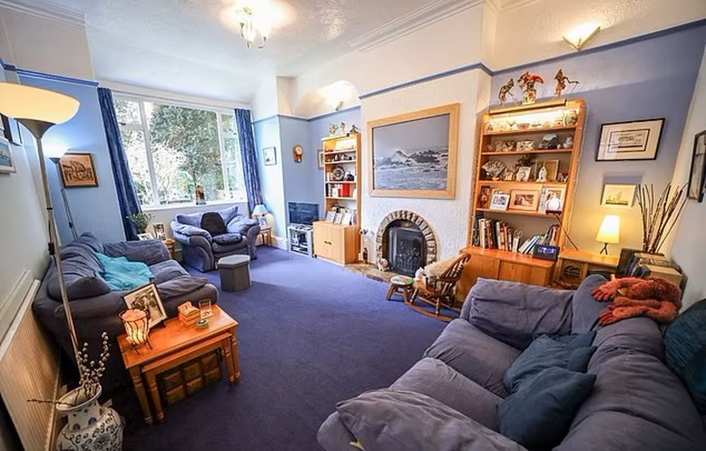 Casa onde Rick Astley morou na infância na Inglaterra está à venda por ...