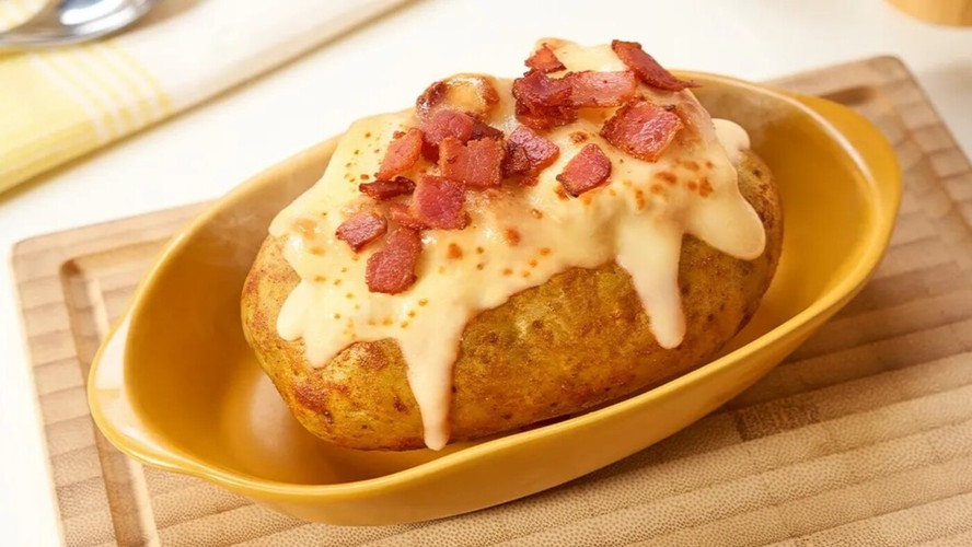 Como fazer batata recheada com frango e requeijão cremoso | Gastronomia ...