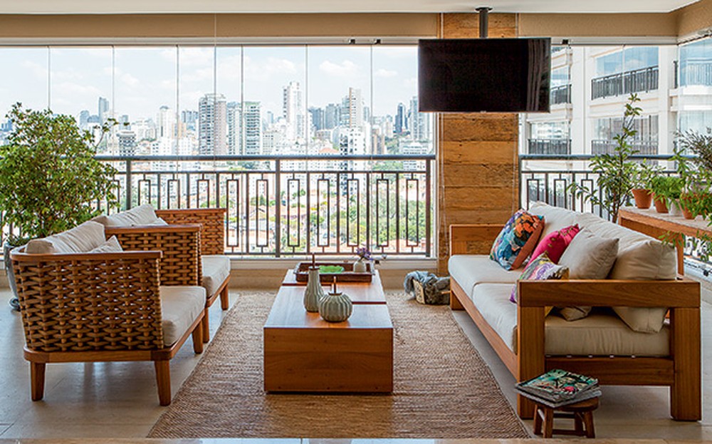 27 apartamentos com sacadas e varandas fechadas com vidro