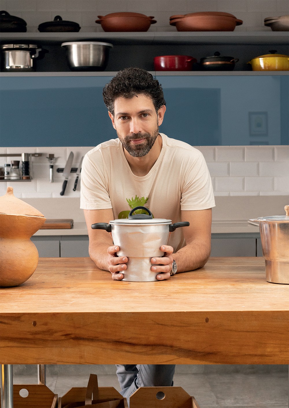 Rodrigo Oliveira, chef do Mocotó, mostra sua peça de decoração favorita