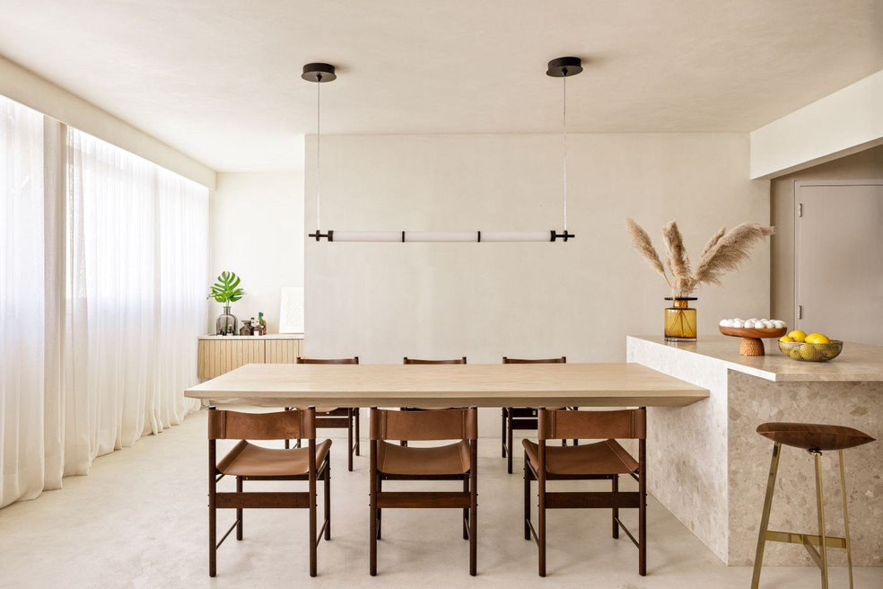 Reforma pontua personalidade da jovem moradora em apartamento de 117 m² ...