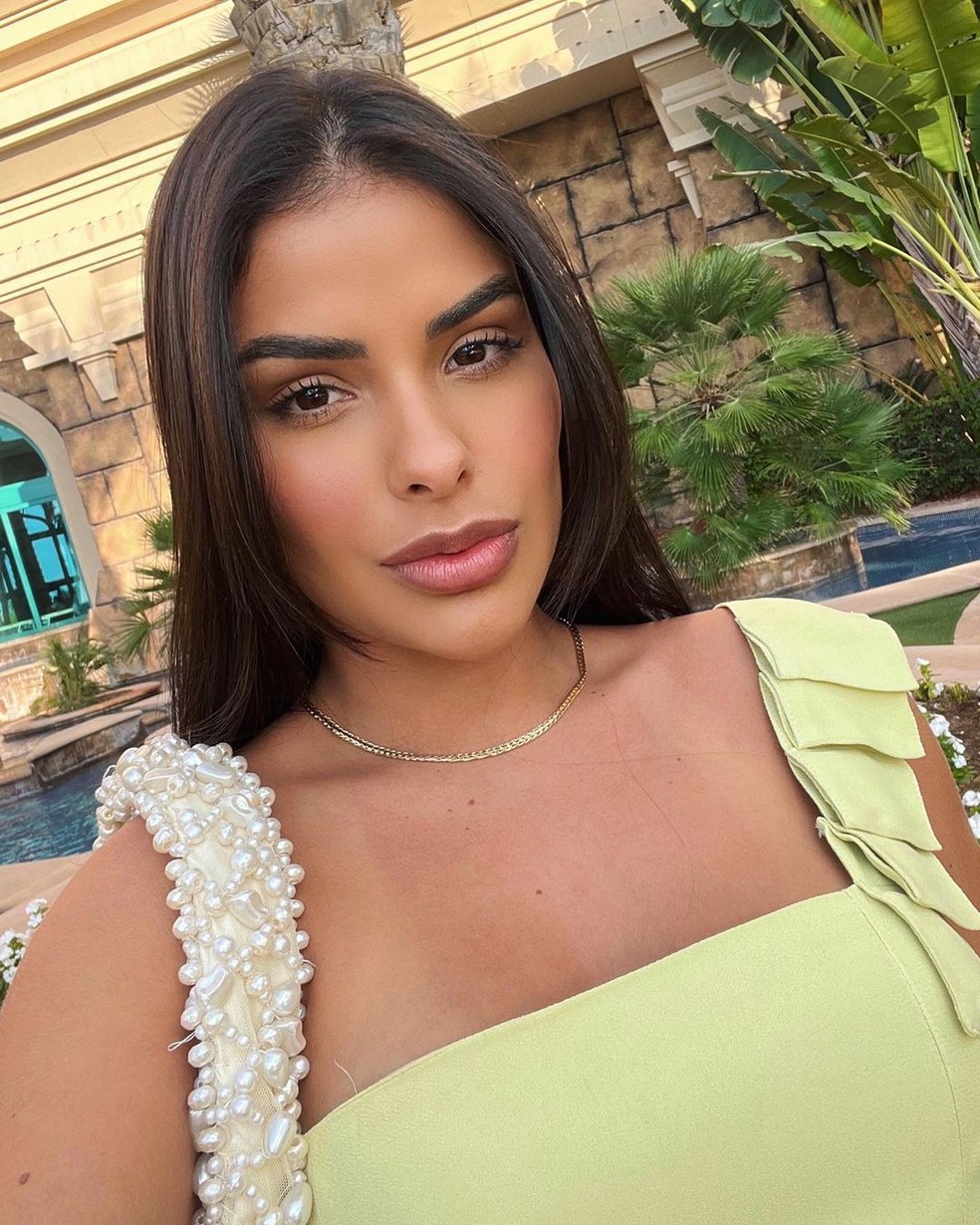 Munik Nunes publica fotos de passeio em Dubai