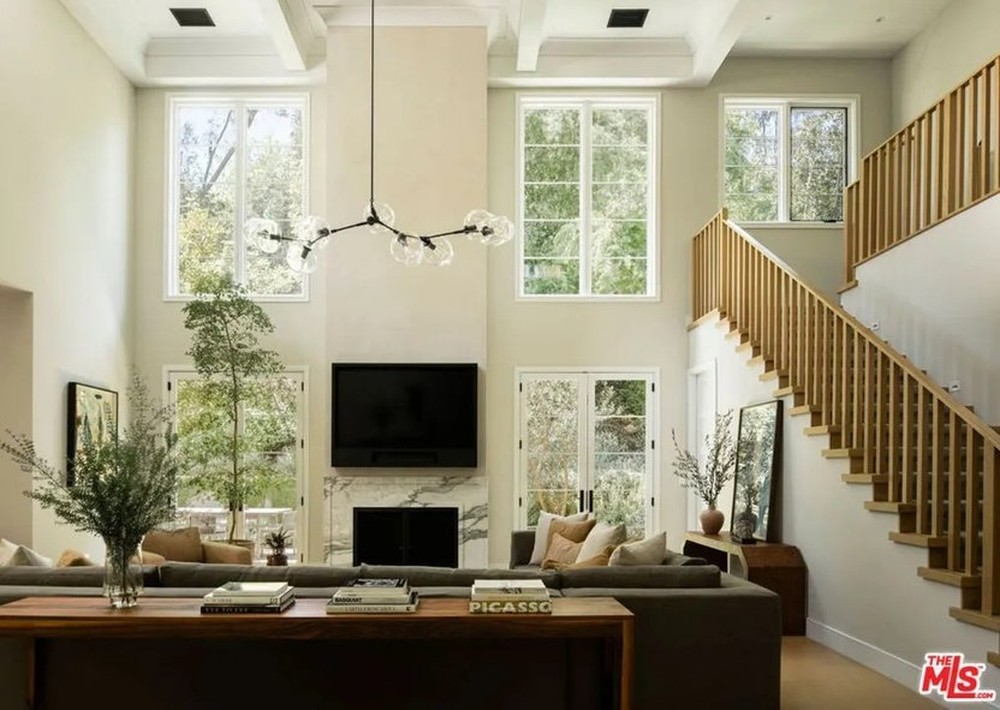 Cameron Diaz coloca à venda propriedade de 6 mil m² em Beverly Hills ...