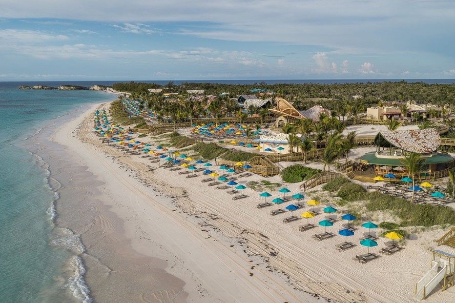 Nova ilha da Disney tem arquitetura inspirada no mar das Bahamas