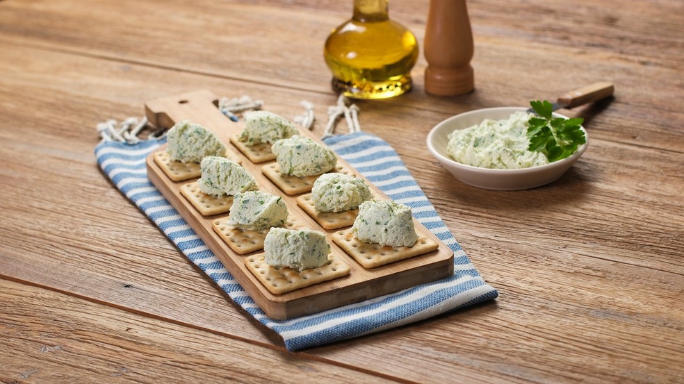 6 receitas de canapés para servir nas festas de final do ano