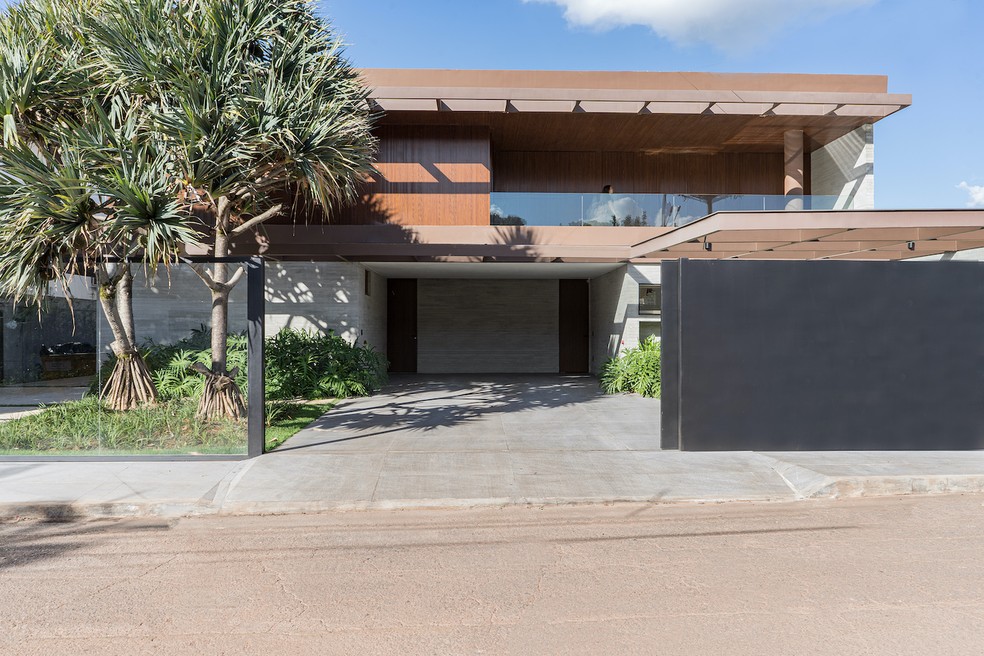 Casa de infância de moradora é modernizada para novo momento da família ...