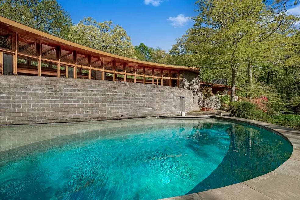 Casa projetada por arquiteto famoso dos EUA está a venda por R$ 40 ...