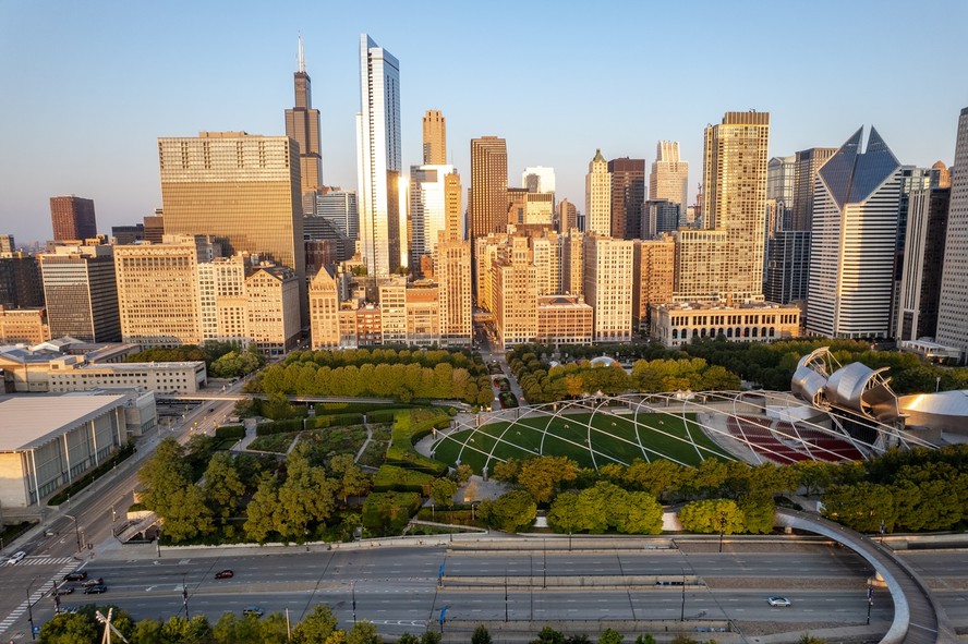 Millennium Park: a área verde que transformou a vida urbana em Chicago