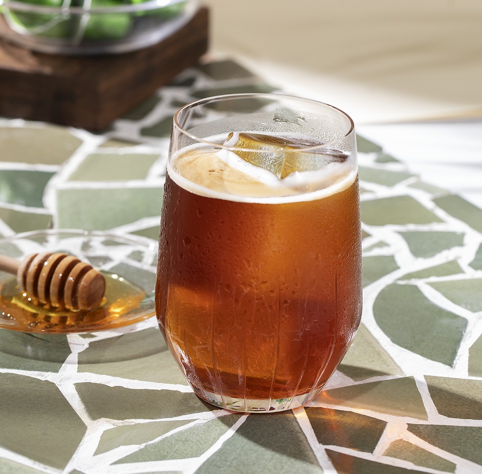 Chá gelado: 6 receitas fáceis para fazer e se refrescar!