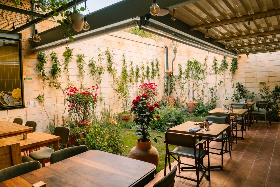 Paisagismo de restaurante tem projeto inspirado em jardins italianos ...