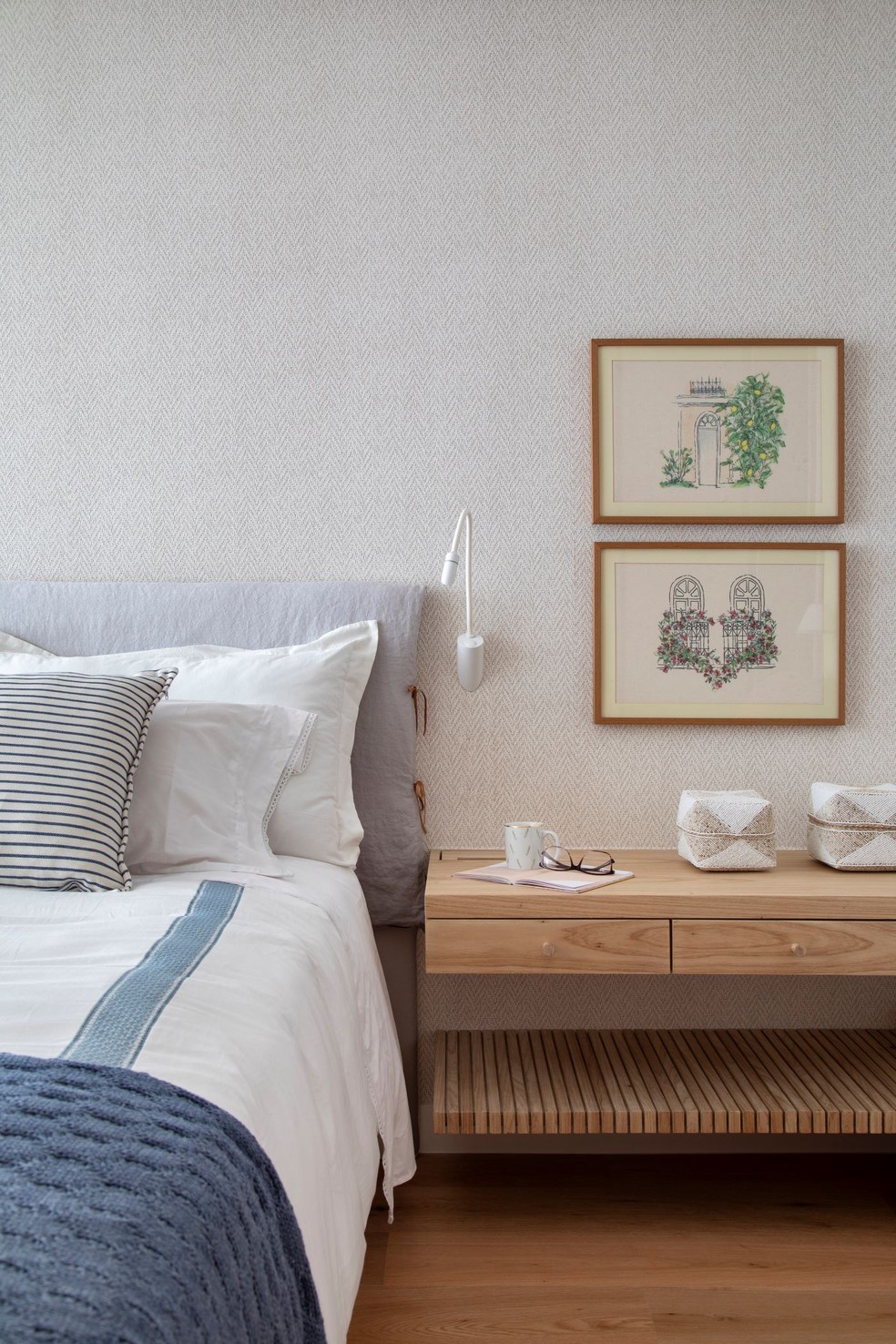 Reforma reconfigura layout e harmoniza peças de decoração em ...