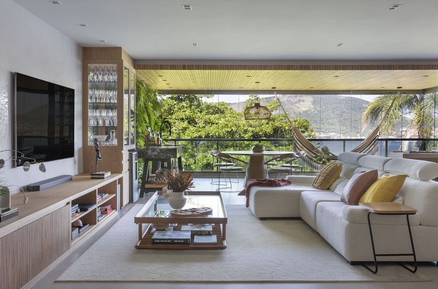 Vista para a Baía de Guanabara, no RJ, foi o ponto de partida deste ...