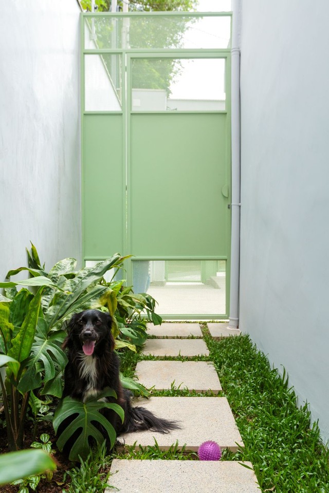 Reforma confere personalidade e cores à casa de 210 m² em São Paulo ...