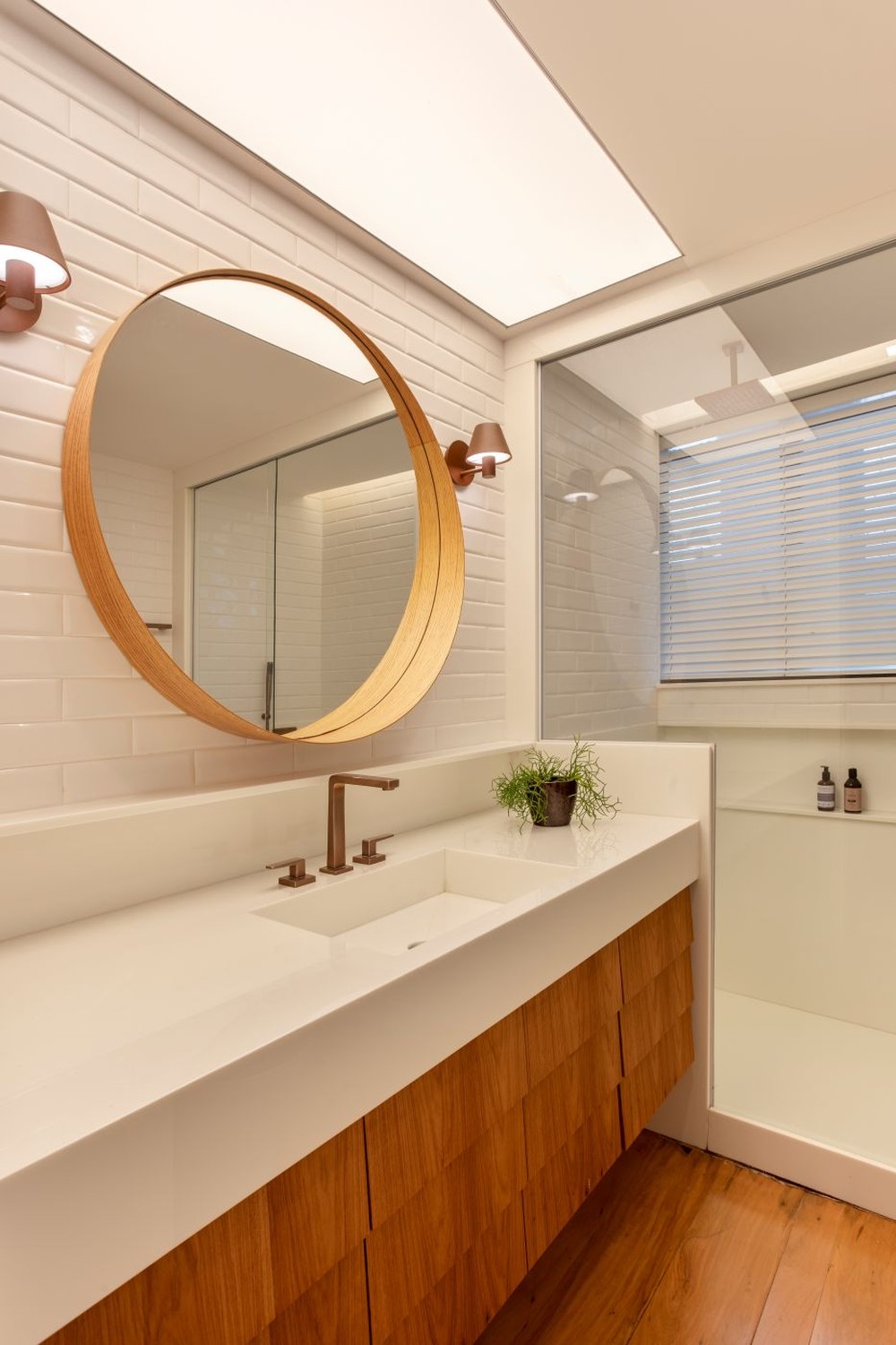 Boxe até o teto: confira 45 ideias e inspirações para o seu banheiro ...