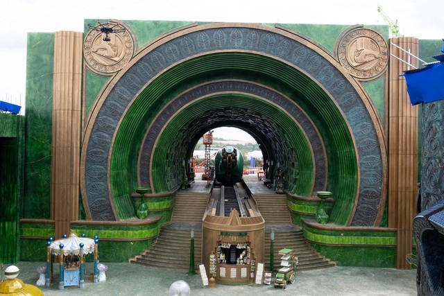 Cenários de Wicked, vencedor do Oscar de Melhor Design de Produção ...