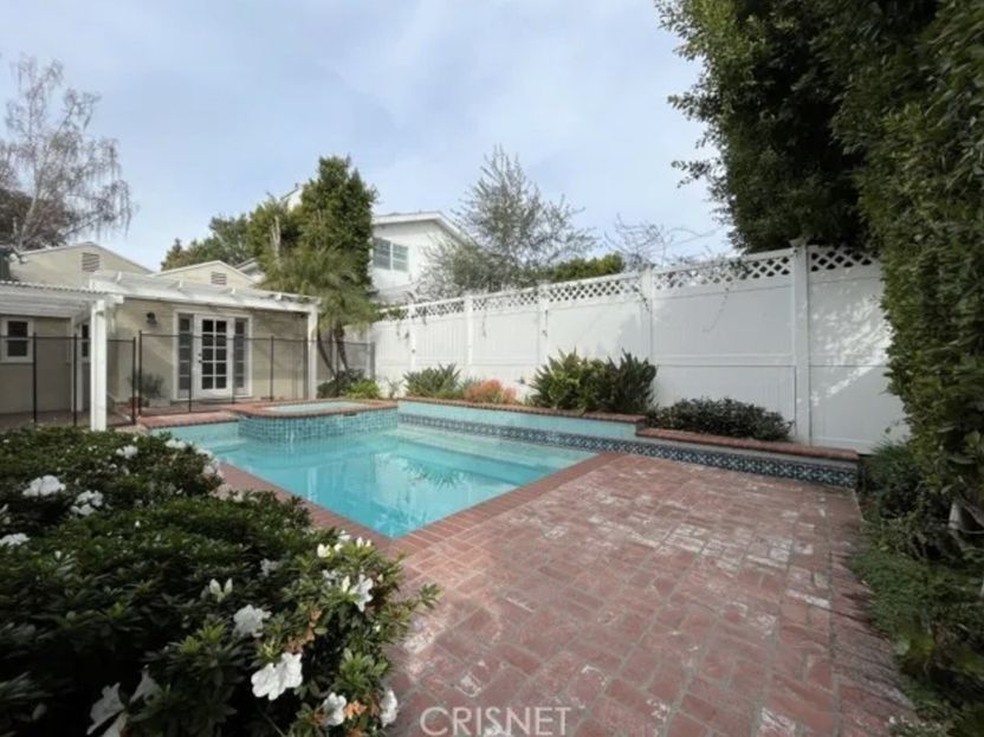 James Marsden coloca sua primeira casa na Califórnia para alugar e ...