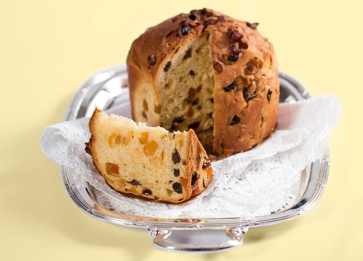 Como fazer panetone tradicional de frutas cristalizadas