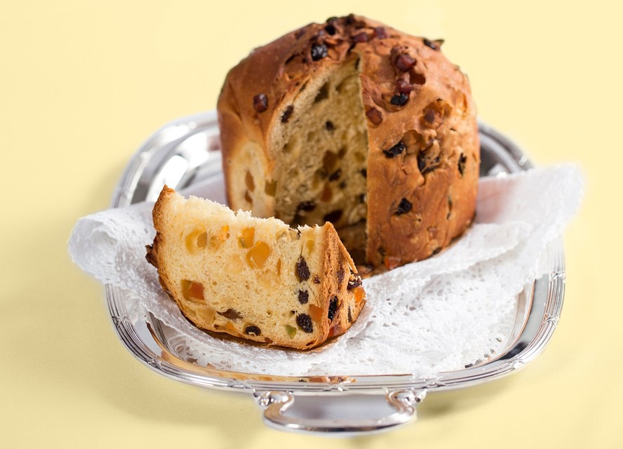 Como fazer panetone tradicional de frutas cristalizadas